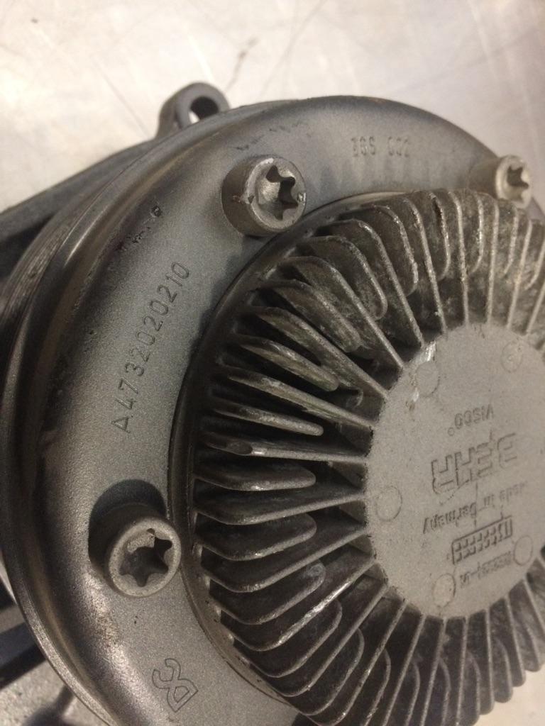 Detroit DD15 Water Pump | Payless Truck Parts