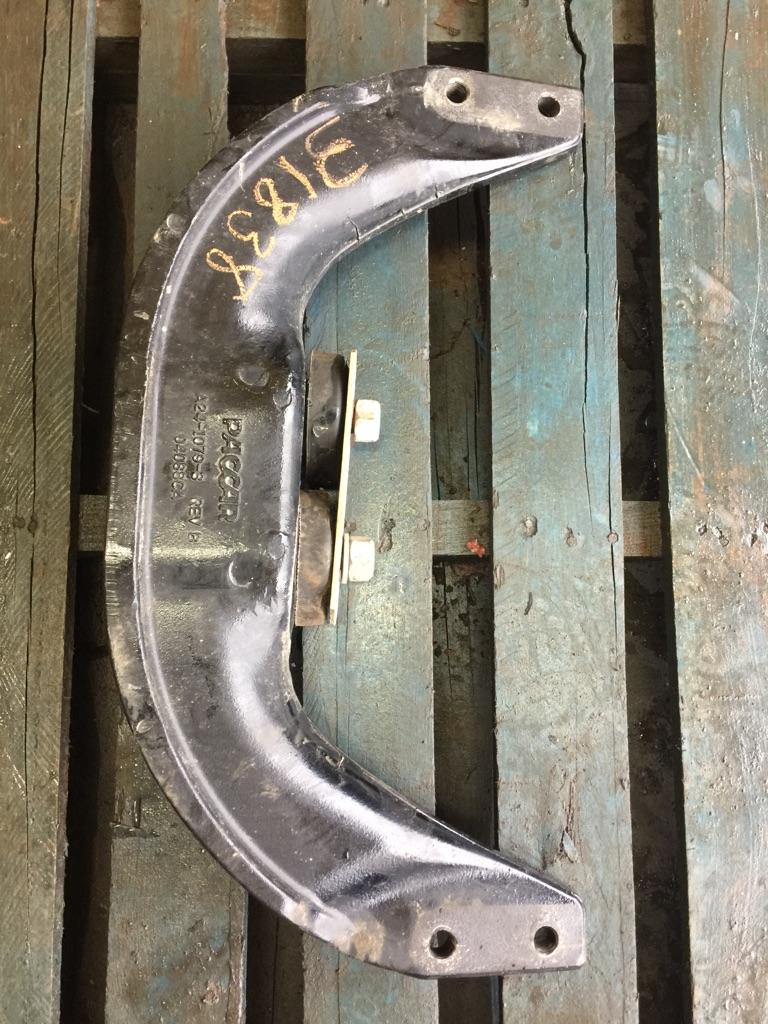 Paccar Engine Mounts | Payless Truck Parts