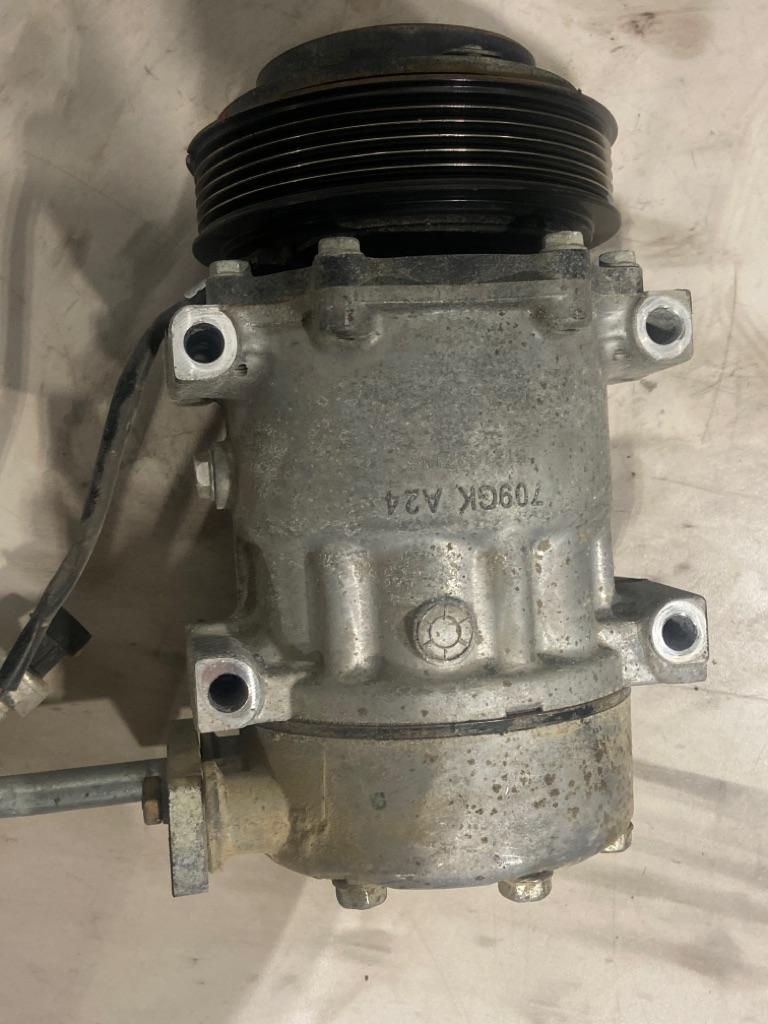 Cummins X15 Air Conditioner Compressor | Payless Truck Parts