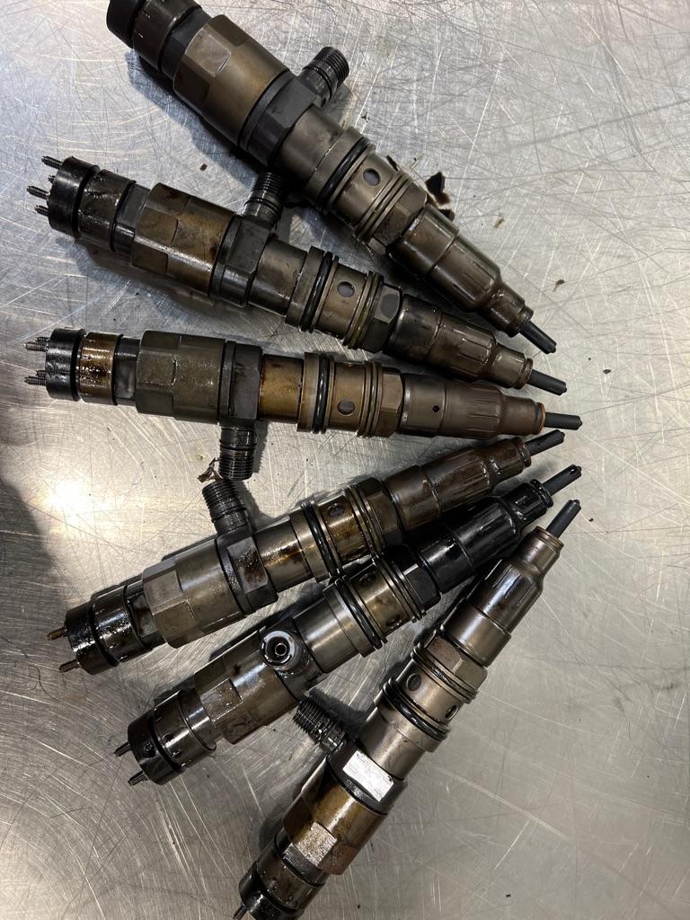 Detroit DD15 Fuel Injector | Payless Truck Parts