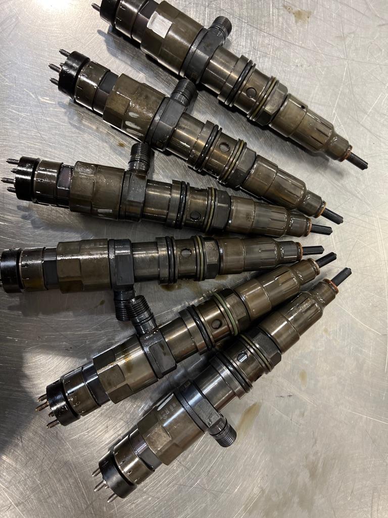 Detroit DD15 Fuel Injector | Payless Truck Parts