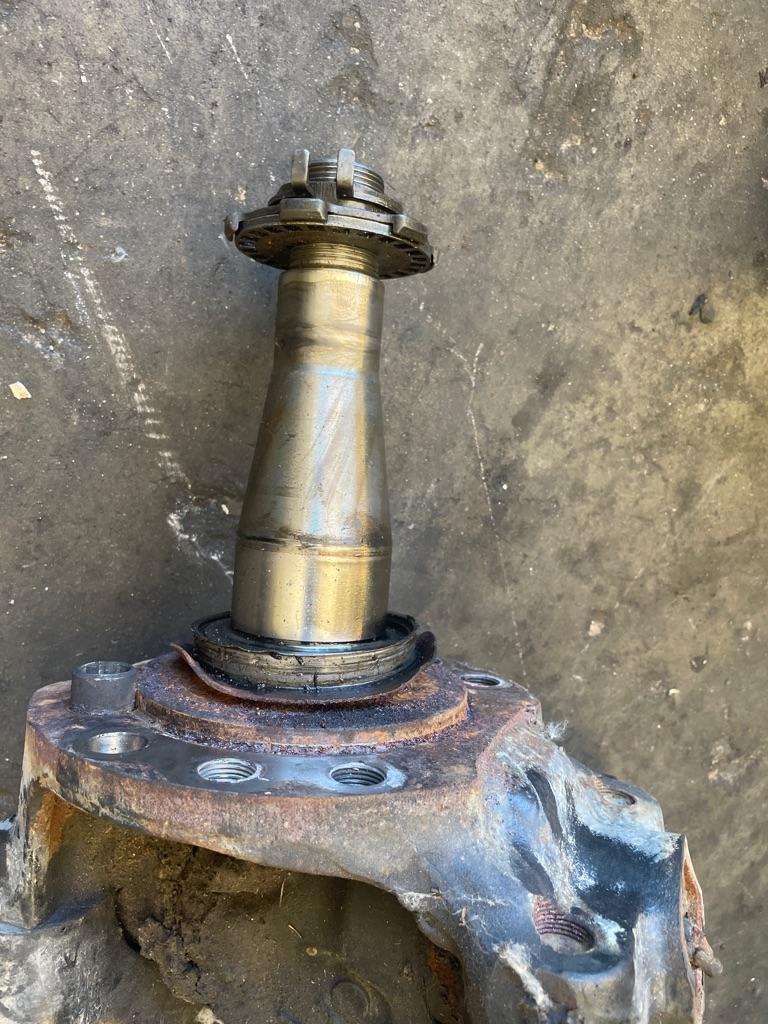 2018 Freightliner Cascadia Spindle / Knuckle, Front | Payless Truck Parts