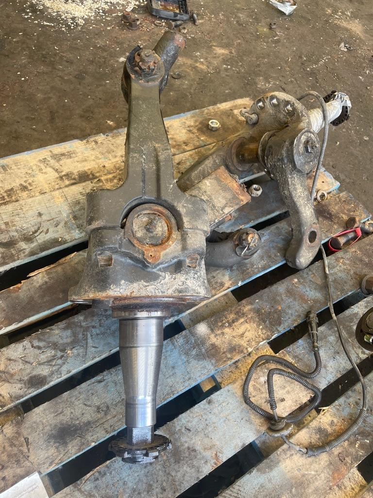 Spindle / Knuckle, Front | Payless Truck Parts