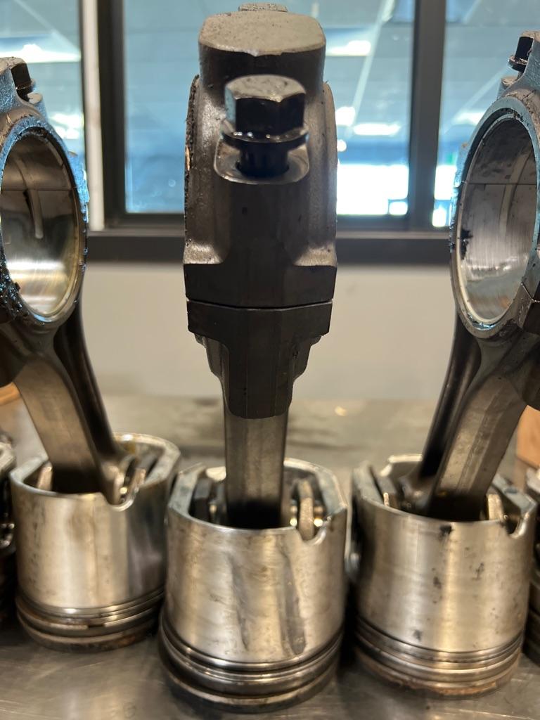 Cat Connecting Rod | Payless Truck Parts