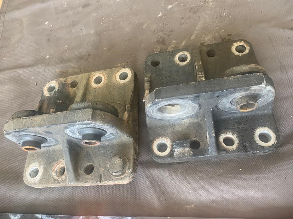 2007 Peterbilt 379 Engine Mounts | Payless Truck Parts