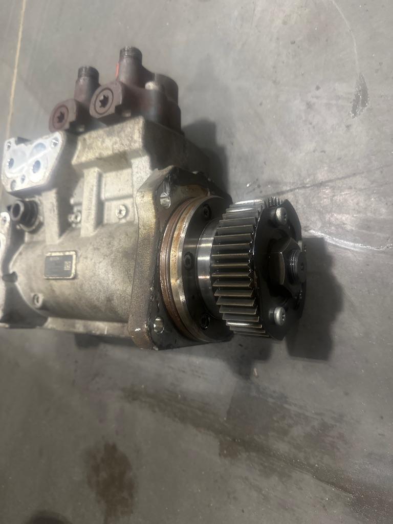 Detroit DD15 Fuel Pump (Injection) | Payless Truck Parts