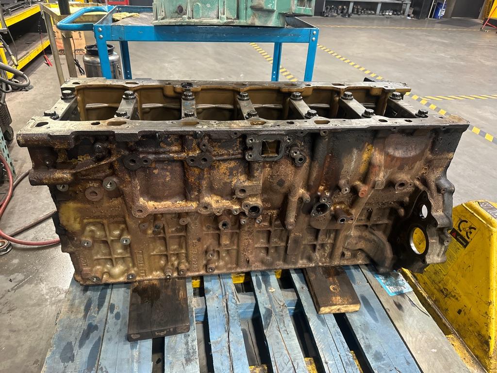 Detroit DD15 Cylinder Block | Payless Truck Parts