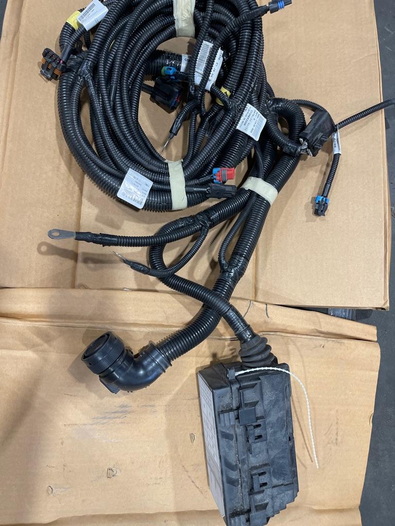 2013 Freightliner Cascadia Engine Wiring Harness | Payless Truck Parts