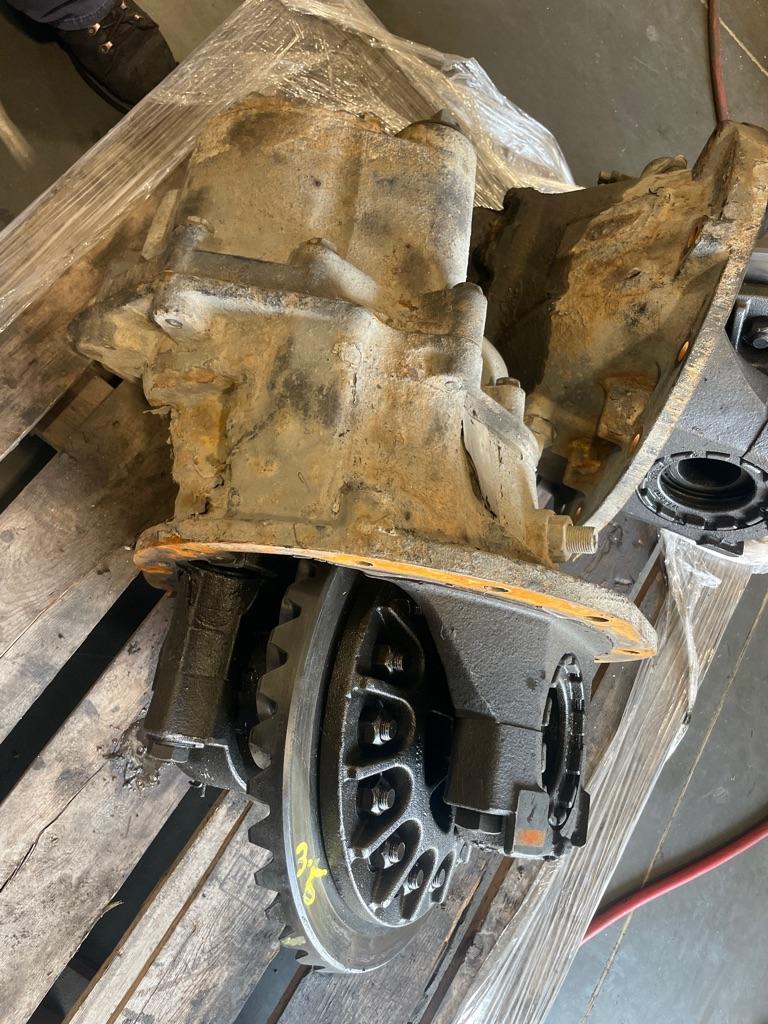 Differential Assembly (Front, Rear) | Payless Truck Parts