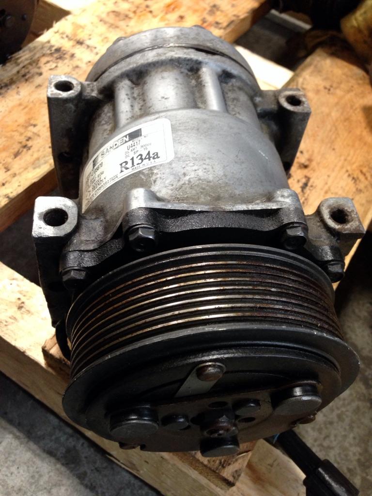 Air Conditioner Compressor | Payless Truck Parts