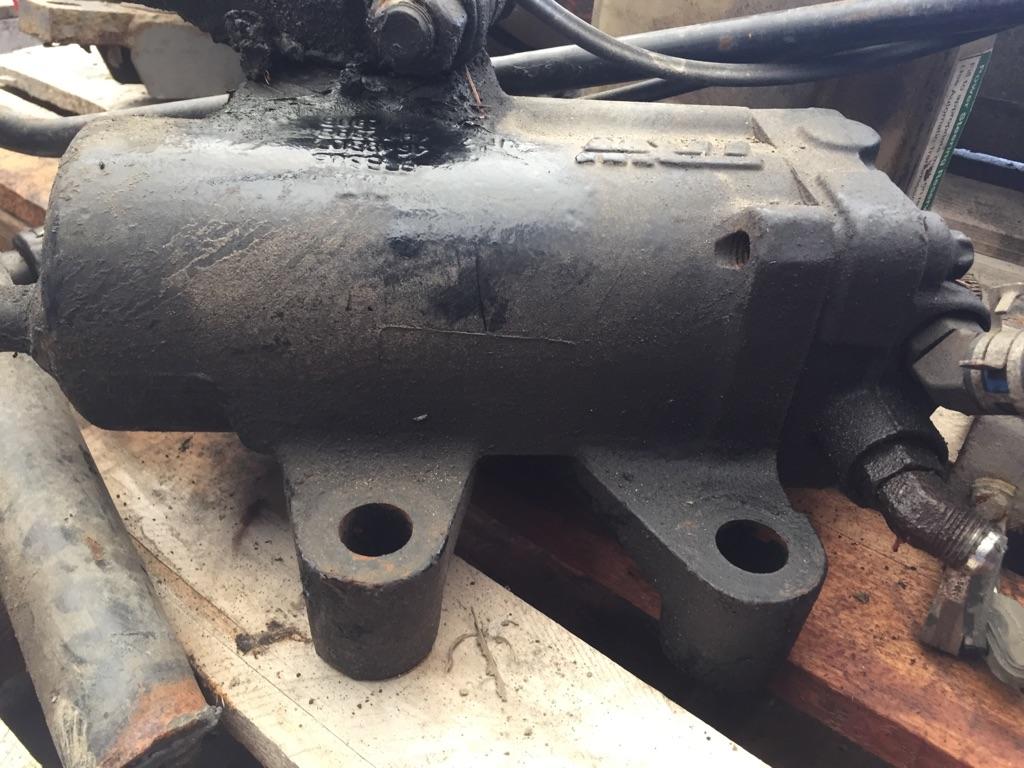 TRW/Ross Steering Gear / Rack | Payless Truck Parts