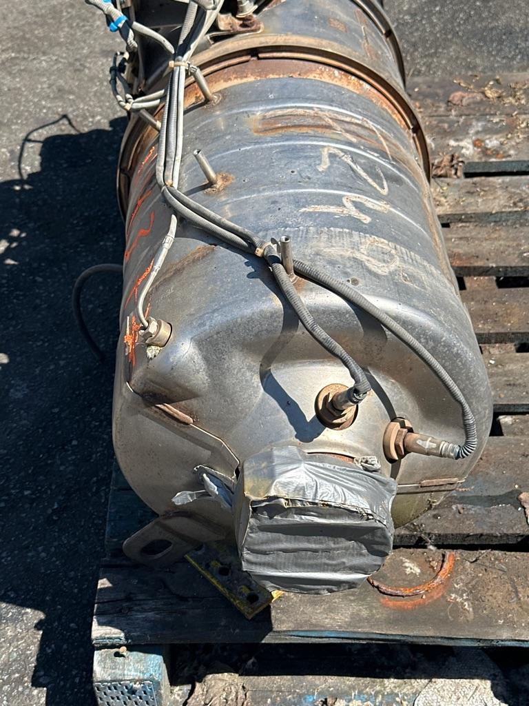2003 Freightliner Columbia DPF(Diesel Particulate Filter) | Payless ...